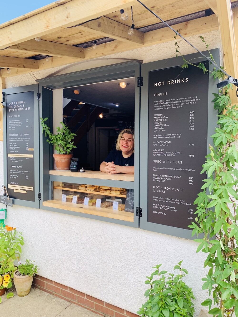 Secret Spots on the Jurassic Coast: Finn Studio | Pure Sage Holidays ...